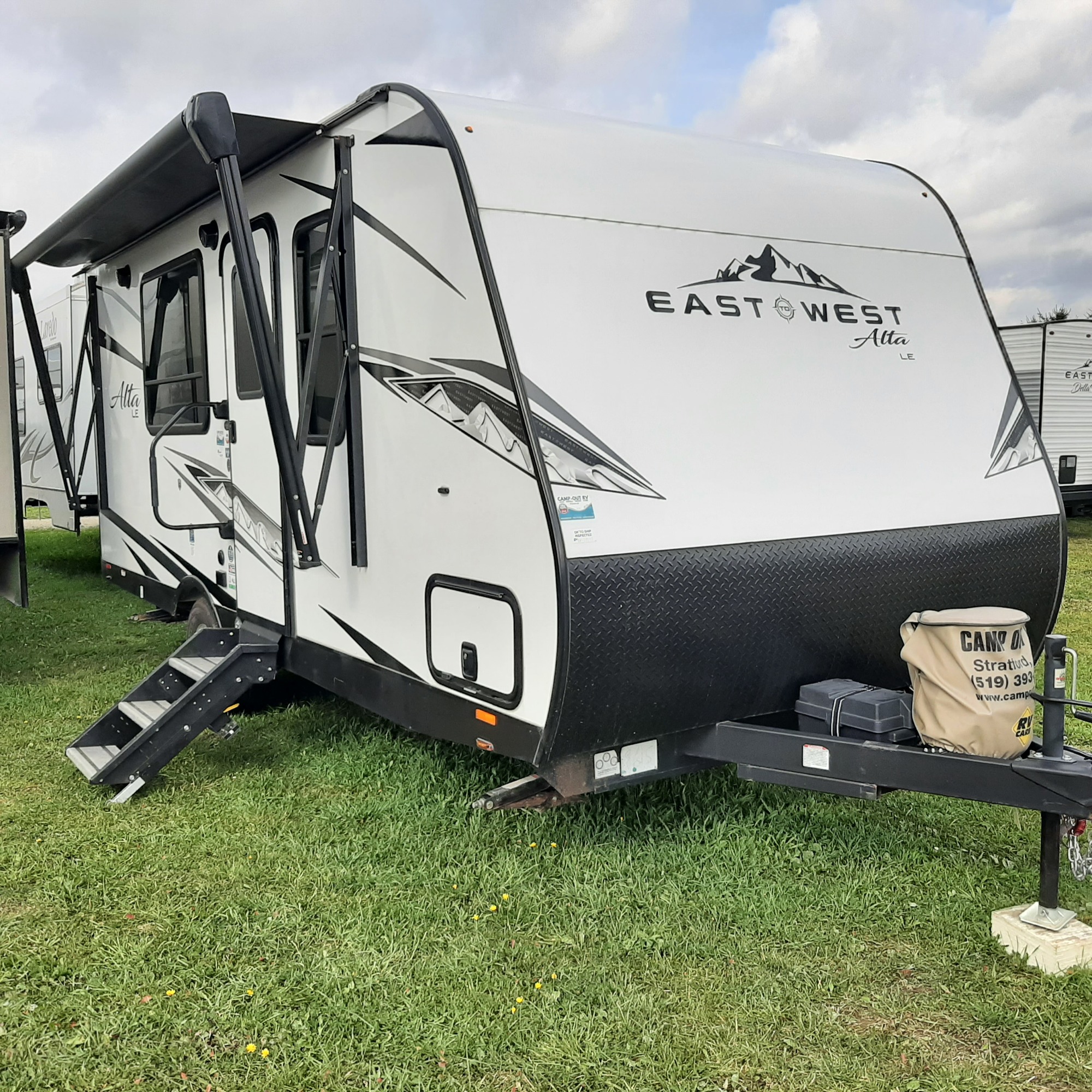 Rent Alta 1600mrb | Camp-Out RV | Stratford Ontario